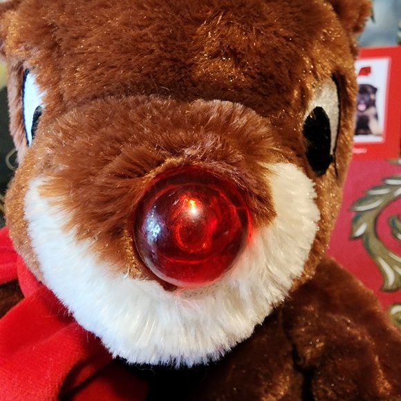 Dan Dee | Holiday | Rudolph The Red Nosed Reindeer Animated Lighted ...